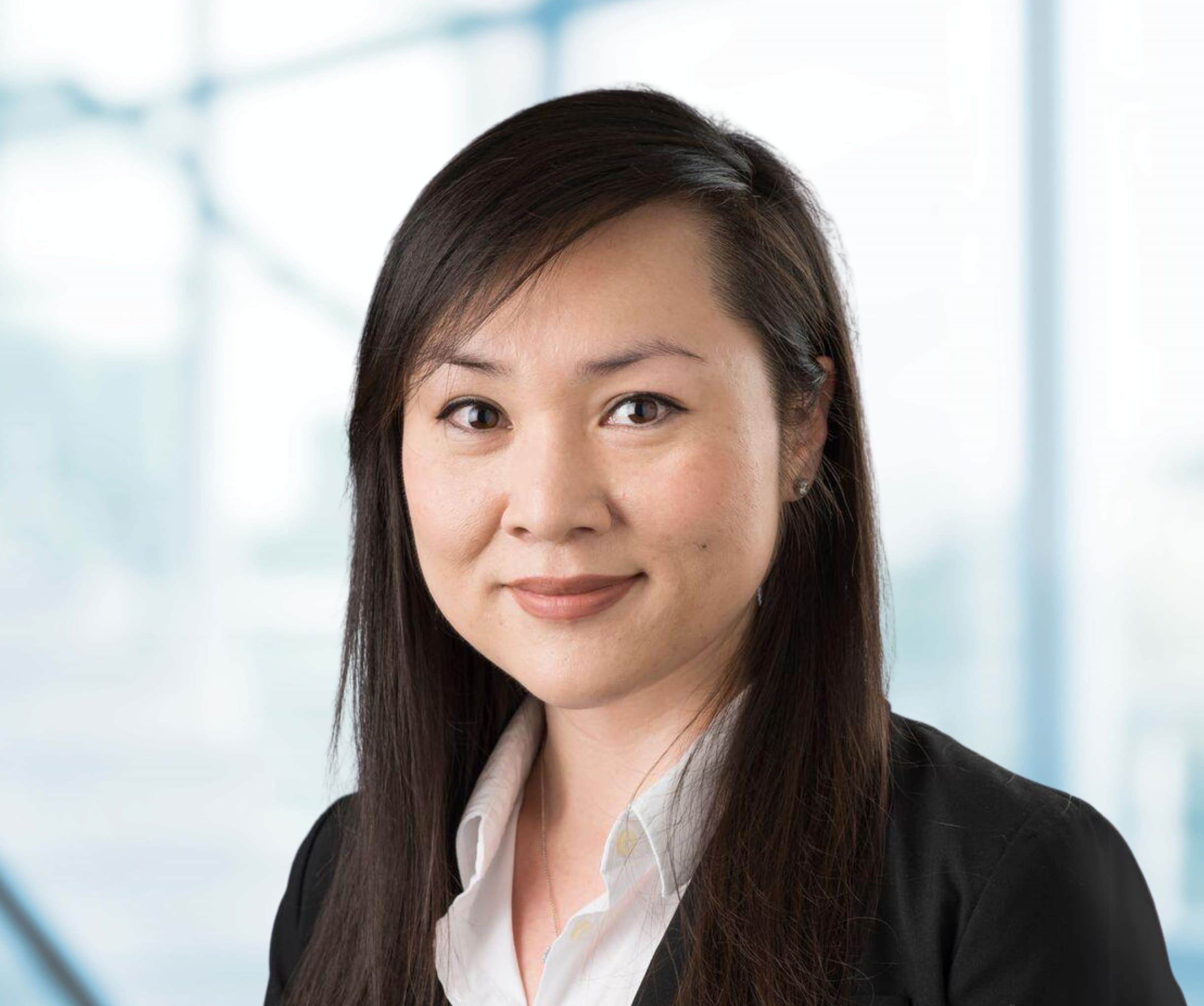 Linh T. Hua | Gordon Rees Scully Mansukhani, LLP